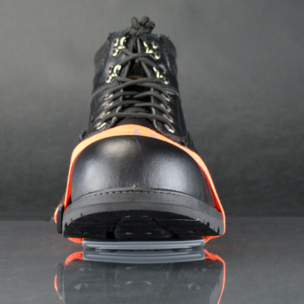 ICE BREAKER™ with TRANSITIONAL TRACTION® | Winter Walking One-Size-Fits ...