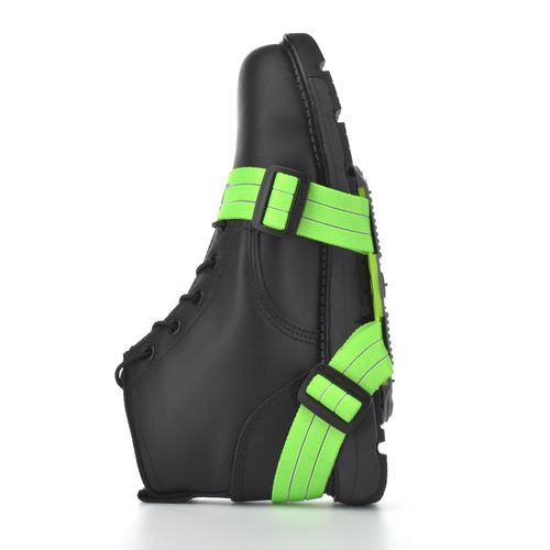 ICE BREAKER™ | Winter Walking One-Size-Fits-All Ice Cleats