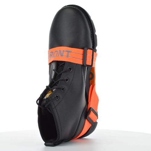 ICE BREAKER™ with TRANSITIONAL TRACTION® | Winter Walking One-Size-Fits ...